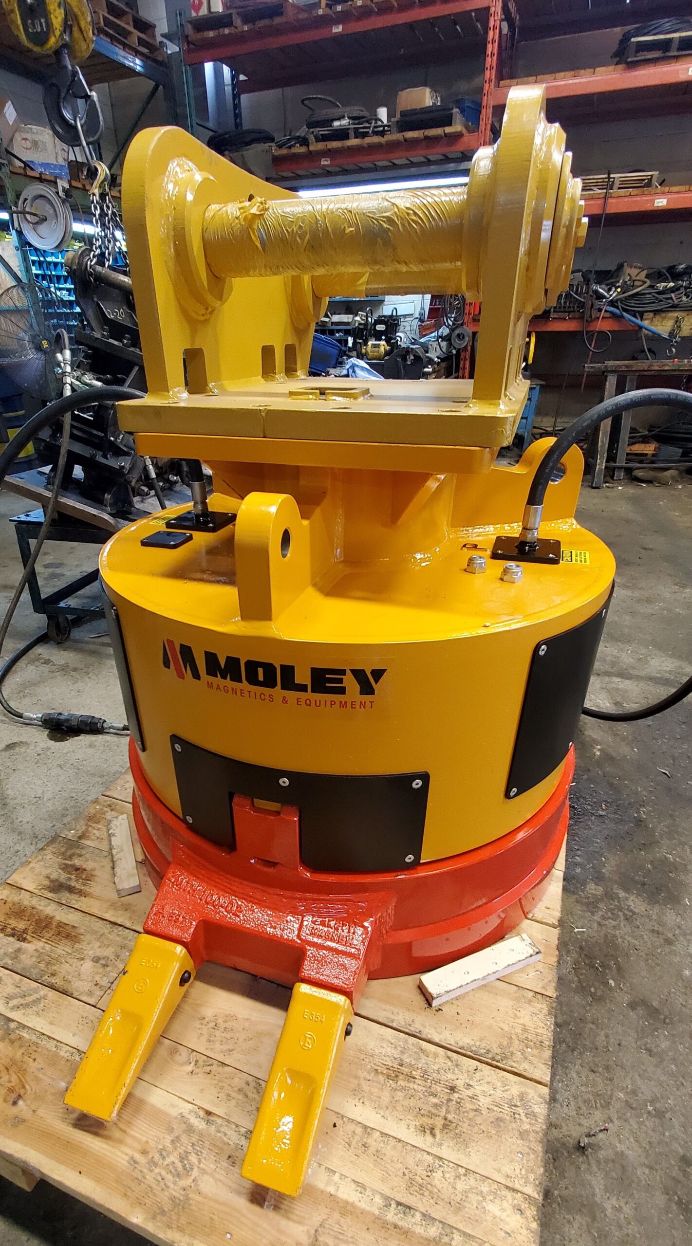 Efficient Scrap Metal Sorting Magnets - 2-in-1 Sorting Claw - Creighton ...