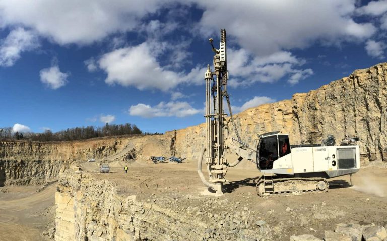 BBURG DTH Drill Rigs - Creighton Rock Drill Ltd. - Construction